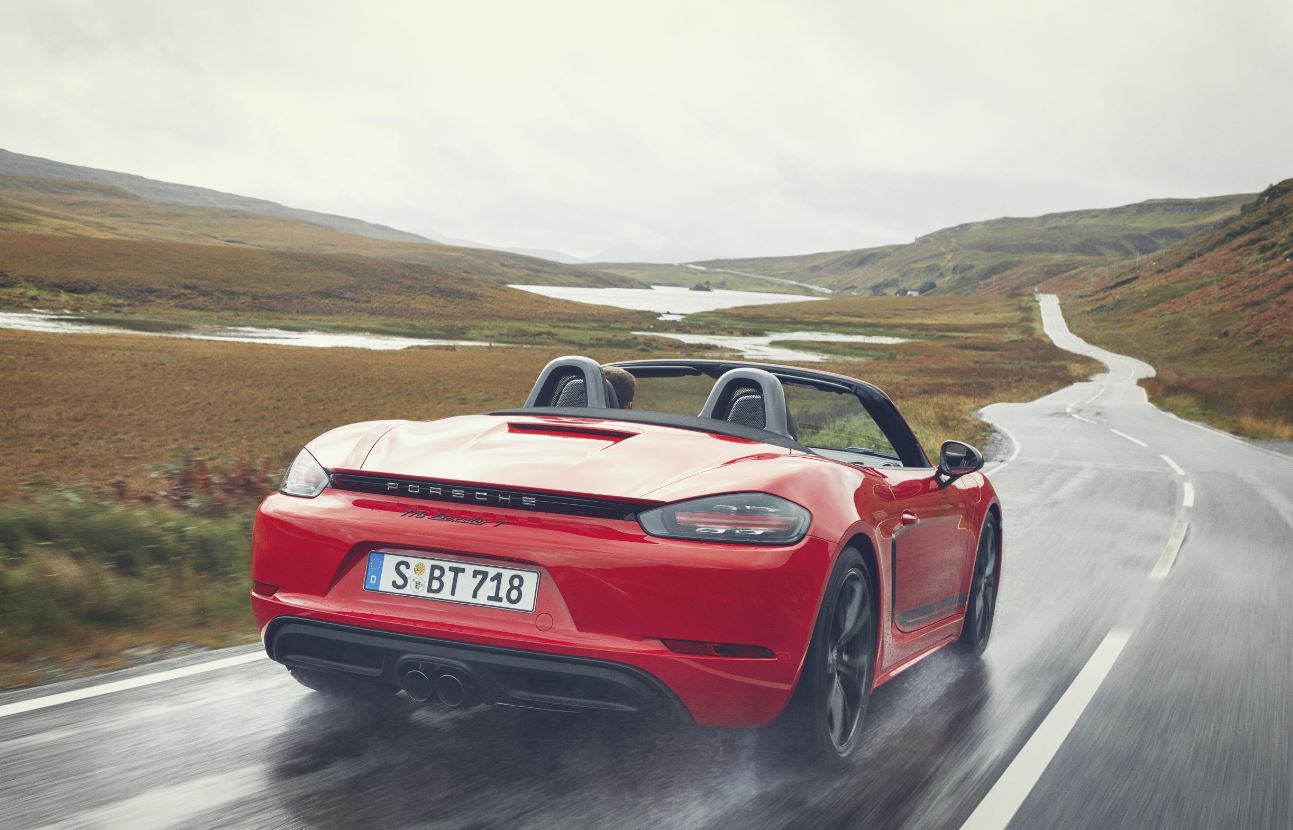 Nuevo Porsche 718 T, la versión «Touring» llega al biplaza de motor ...